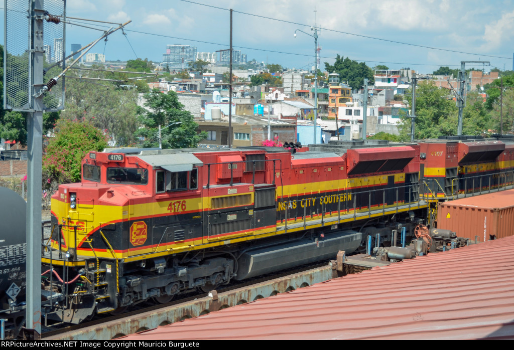 KCS SD70ACe leading a train